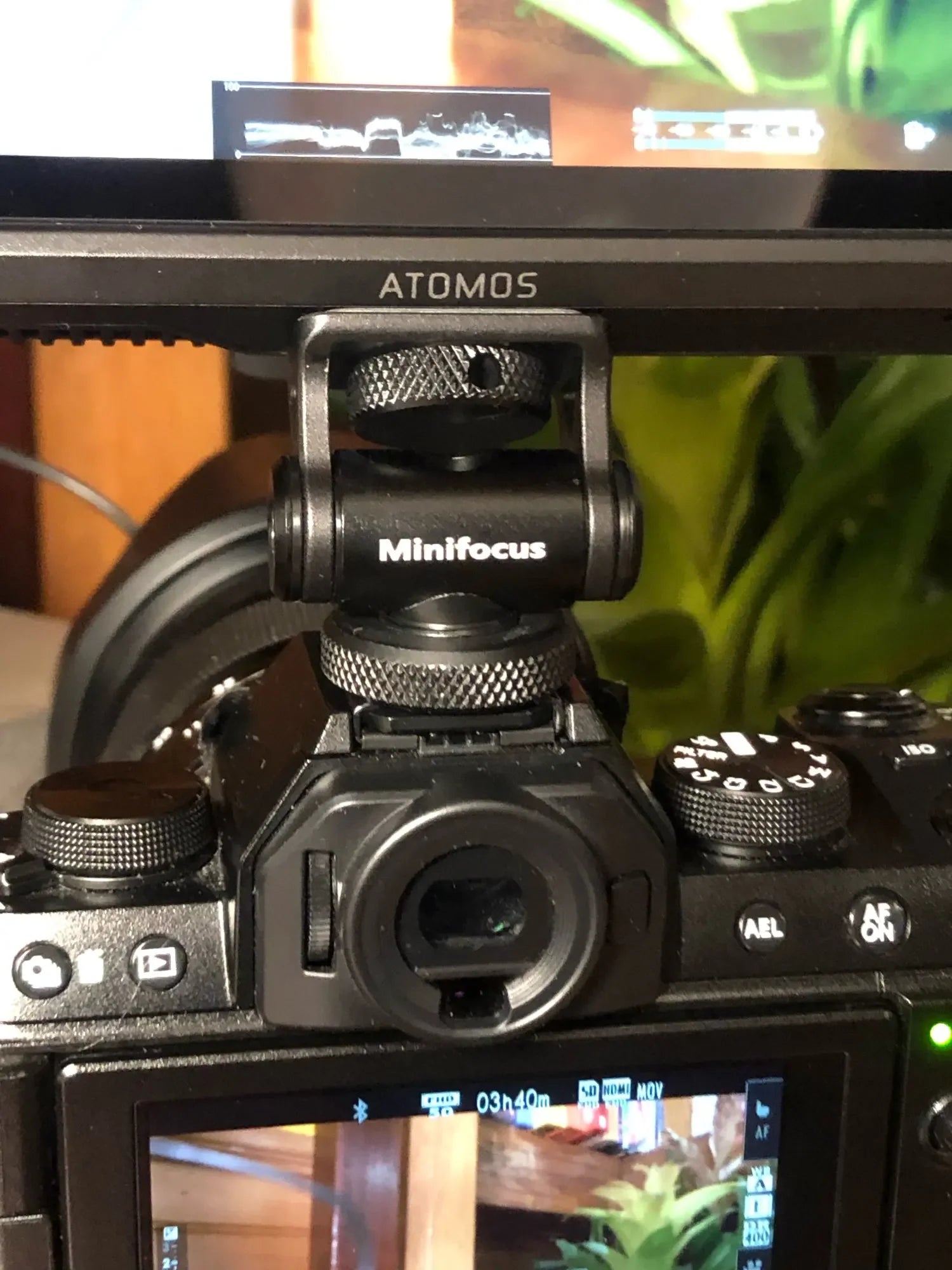 Minifocus Monitor Holder Cold Shoe Mount for Camera, 180° Tilt Adjusta – CongoBasinGroup.com